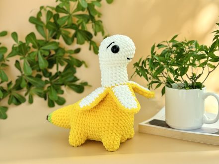 NO SEW Cute BANANASAURUS Crochet Pattern for Dinosaur Plushies ...