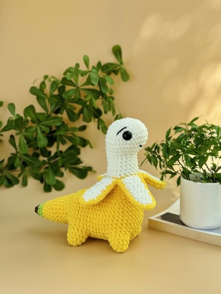 NO SEW Cute BANANASAURUS Crochet Pattern for Dinosaur Plushies ...